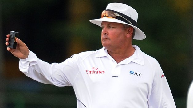 Marais Erasmus named Umpire of the Year